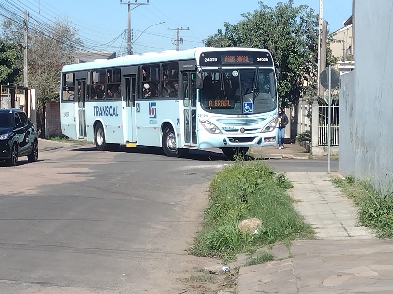 Transcal reduz linhas e gera reclamações de passageiros - oreporter.net