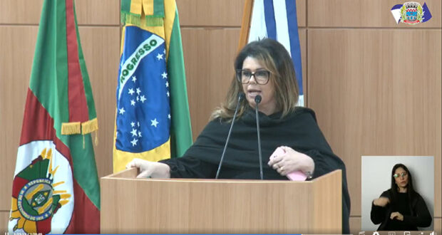 Secretária de Educação explica situação da escola Maria da Glória ...